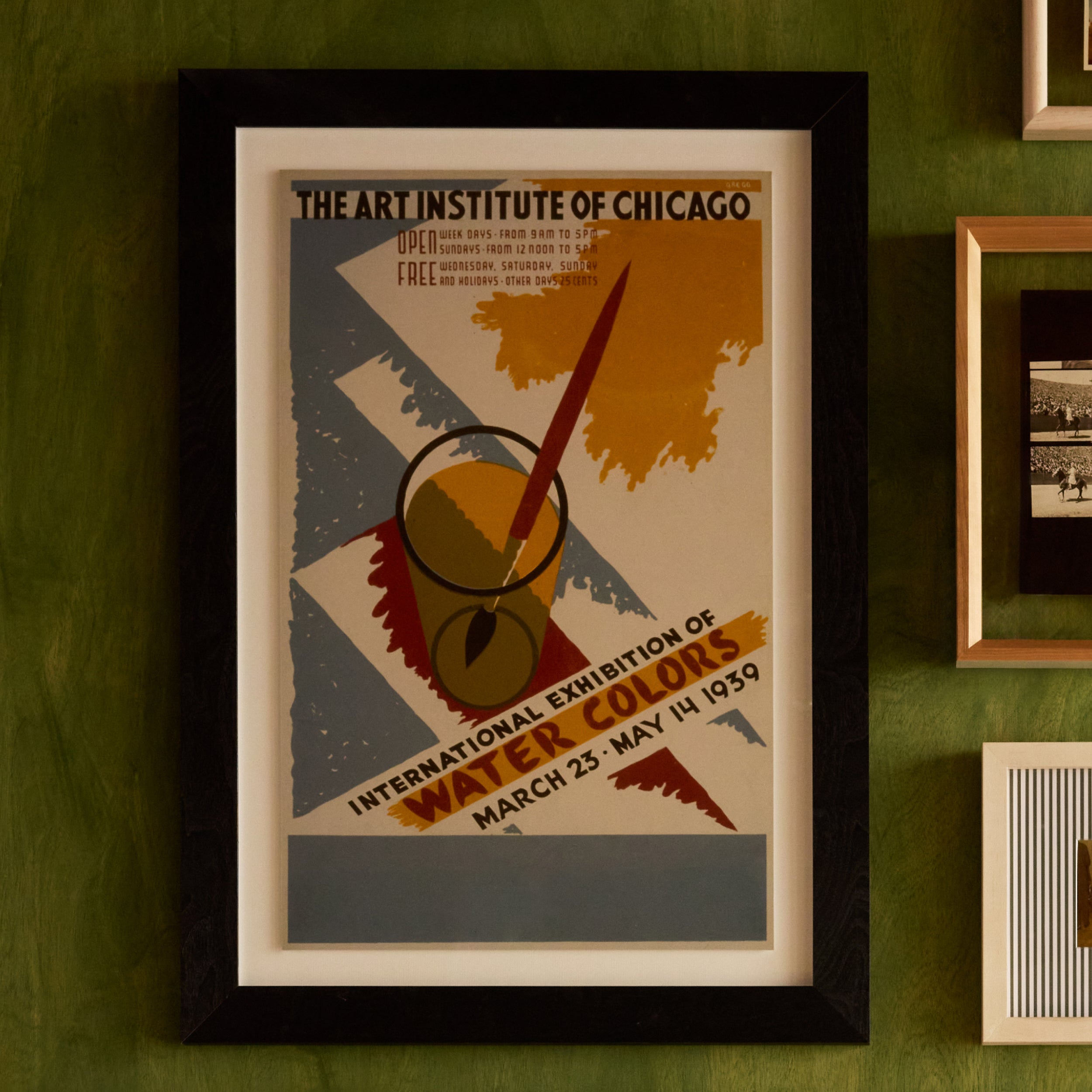 Black Walnut Wide with Float Mount – Framebridge