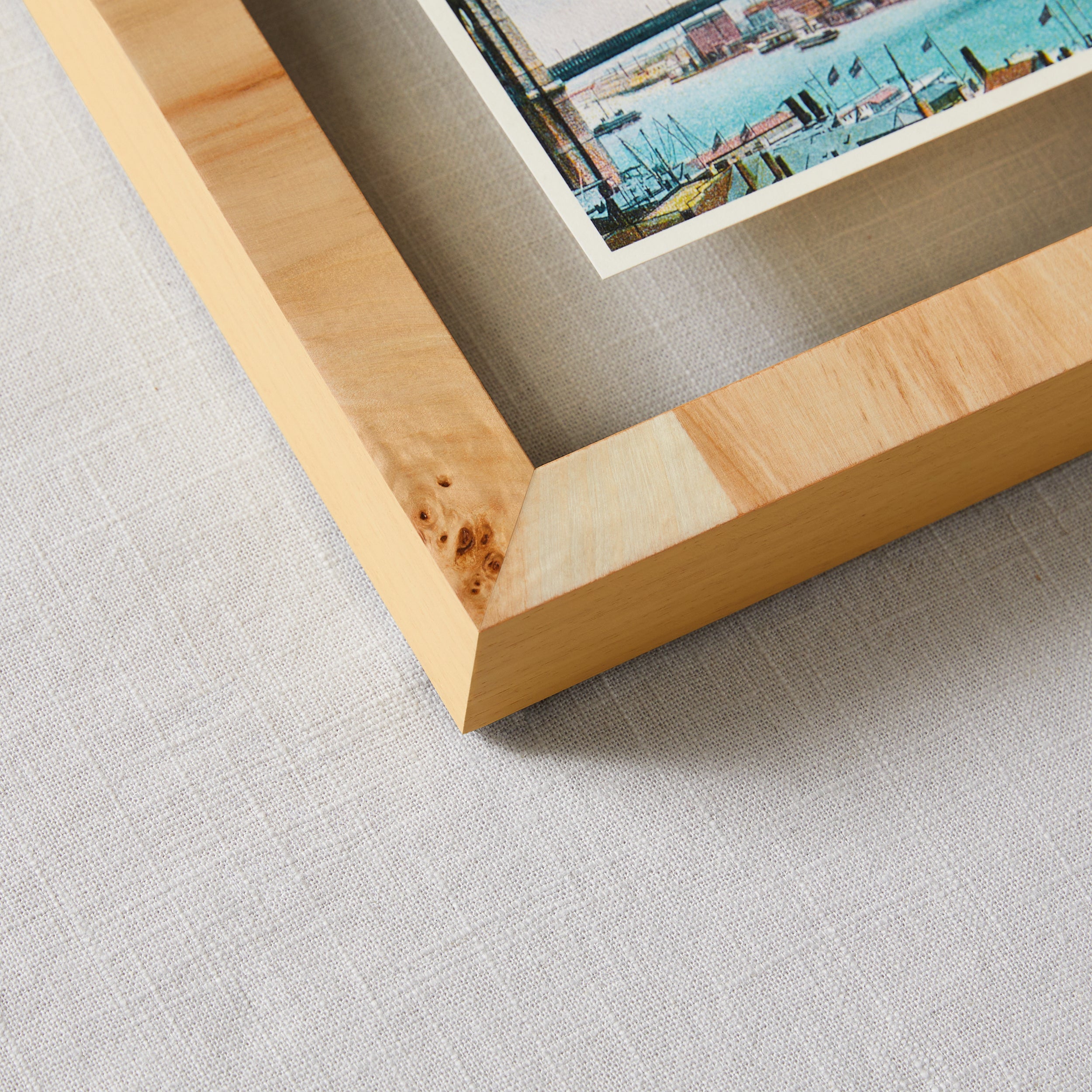 Giza with Clear Float and a Brass Plate – Framebridge