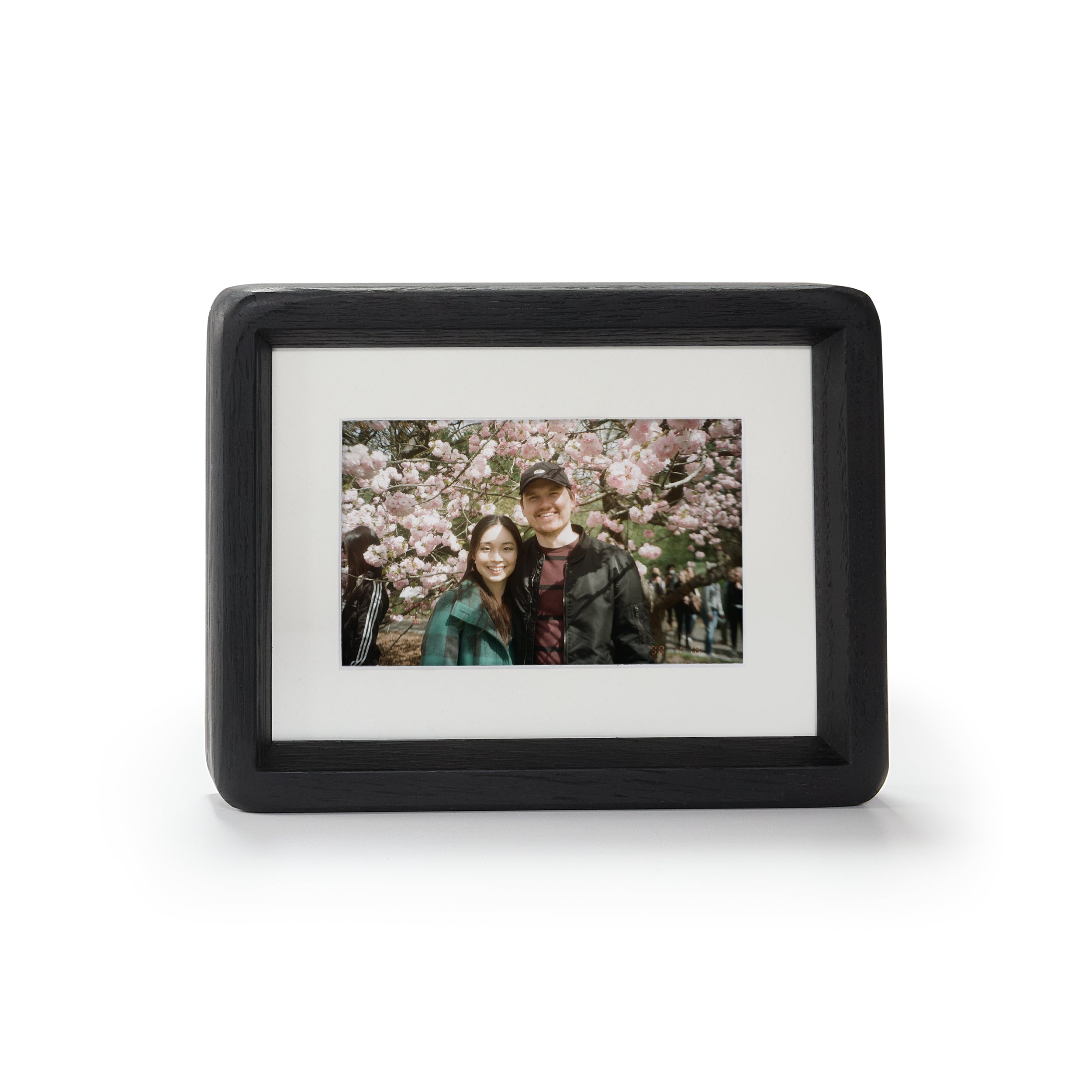 Solid Oak Medium Tabletop Frame – Black – Framebridge