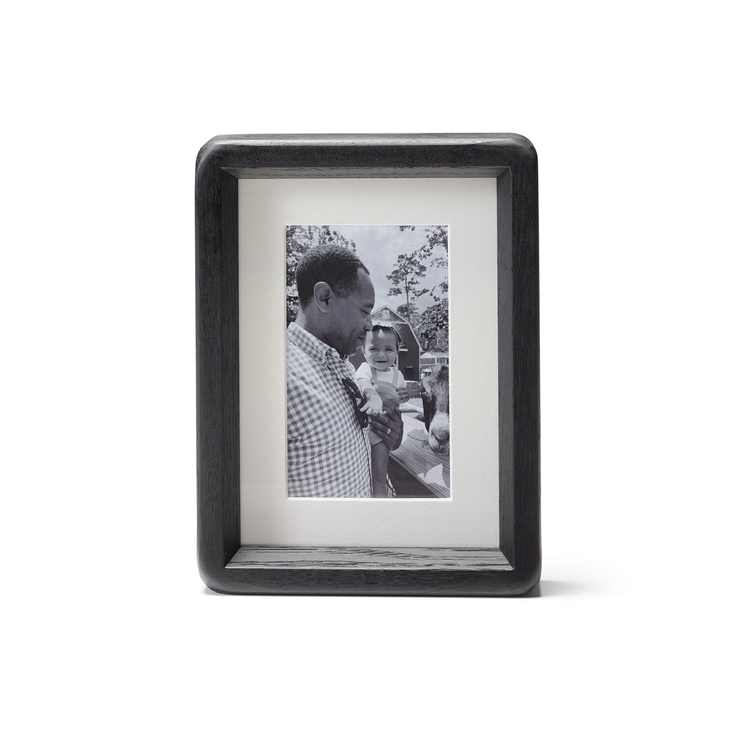 Solid Oak Medium Tabletop Frame – Black – Framebridge